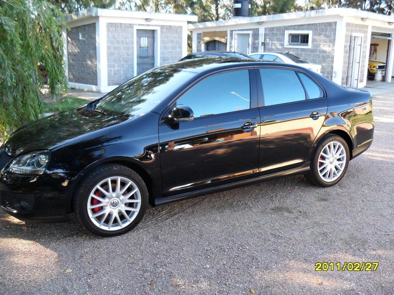 Mayori Car Detailing: Volkswagen Vento GLI Negro Profundo (Uruguay)